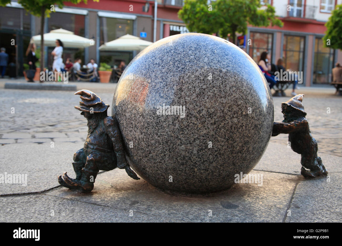 Gnomes wroclaw hi-res stock photography and images - Alamy
