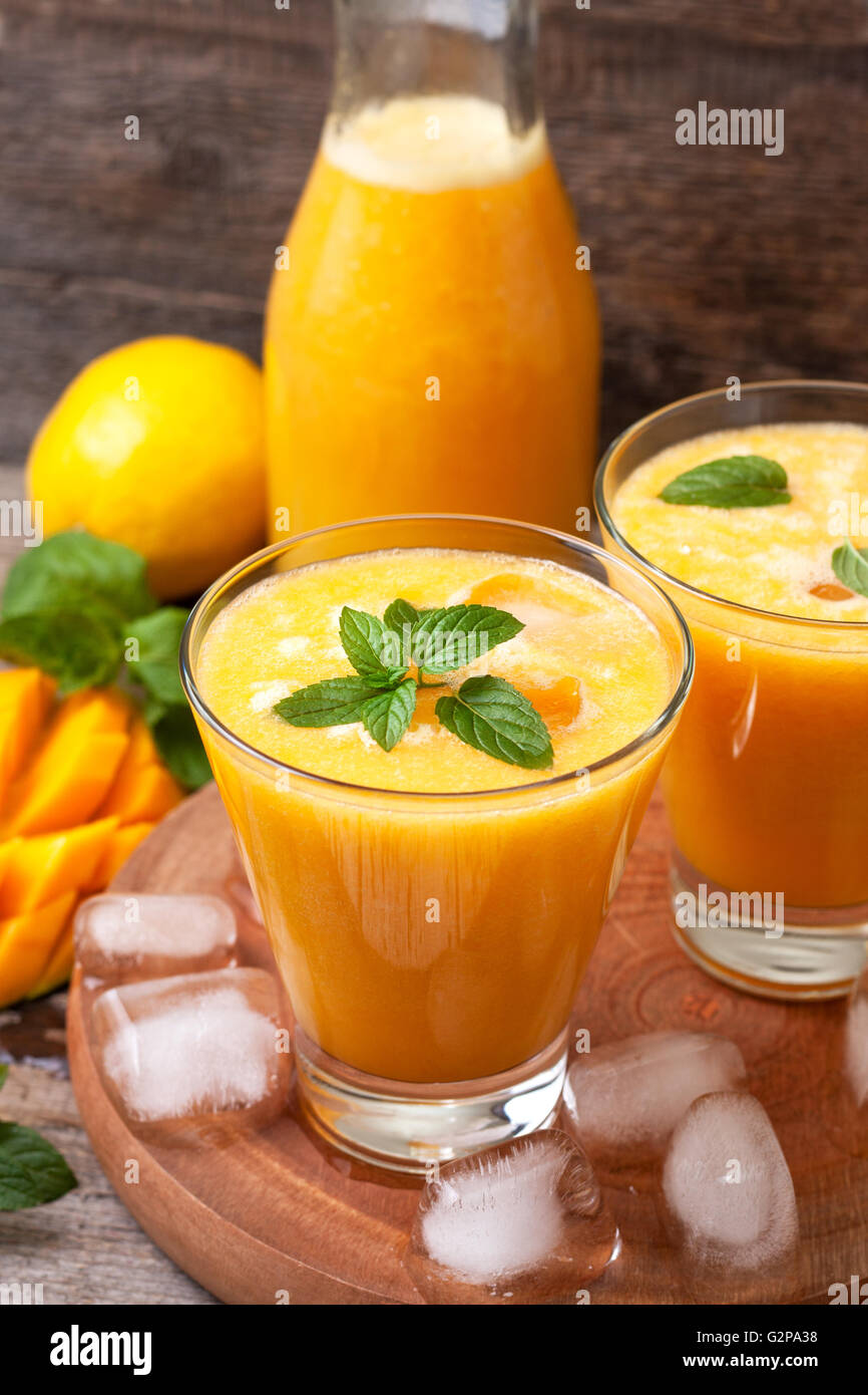 Mango juice bottle hi-res stock photography and images - Alamy