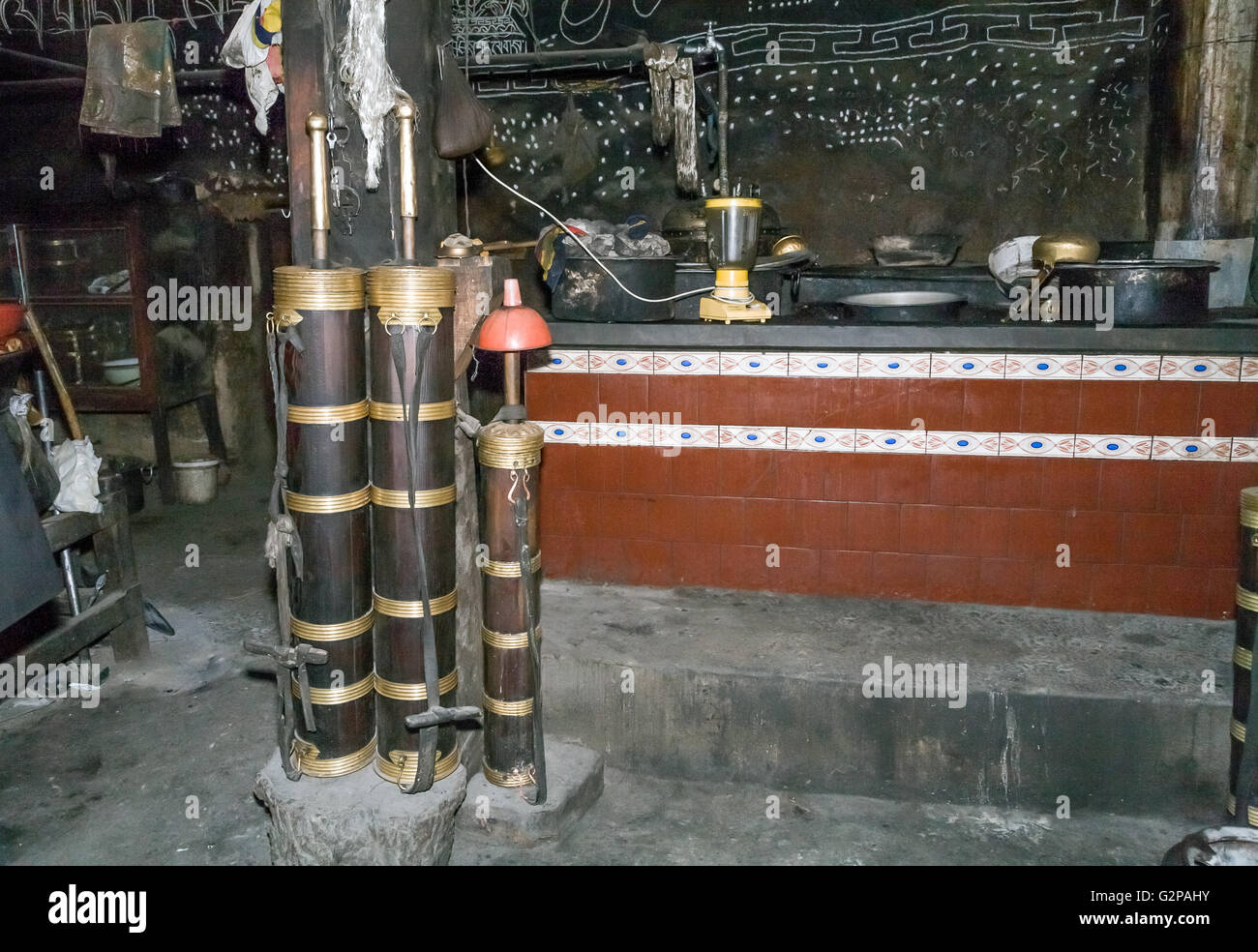 Tibetan traditional kitchen hi-res stock photography and images - Alamy