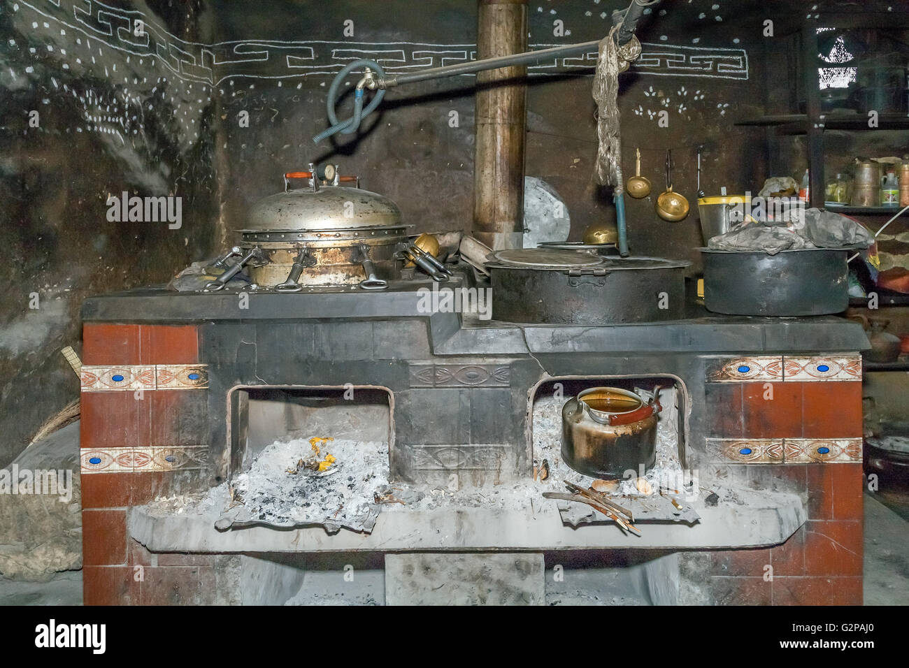 Tibetan traditional kitchen hi-res stock photography and images - Alamy