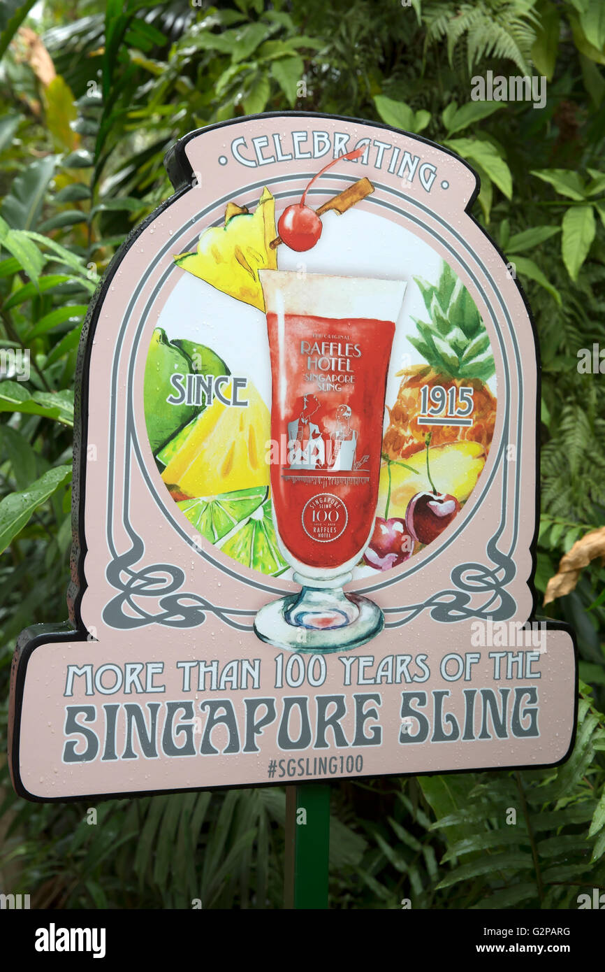 Singapore Sling sign in Raffles Hotel in Singapore Stock Photo - Alamy