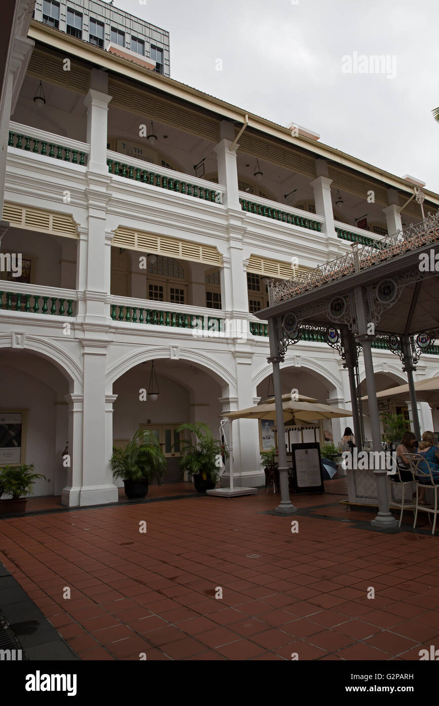 The world famous Raffles Hotel in Singapore Stock Photo - Alamy