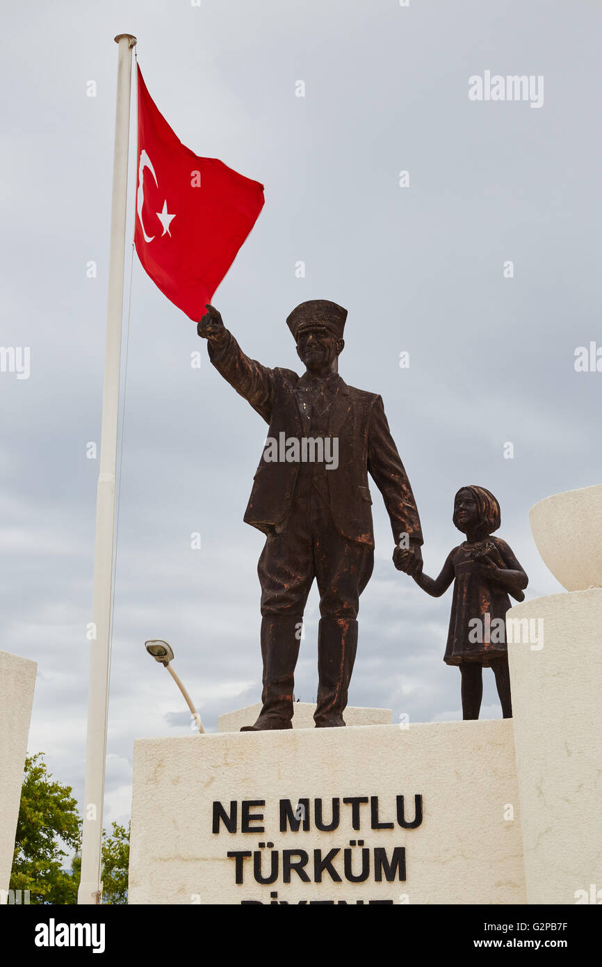Fethiye town square and a statue of Atatürk, the founder of modern ...