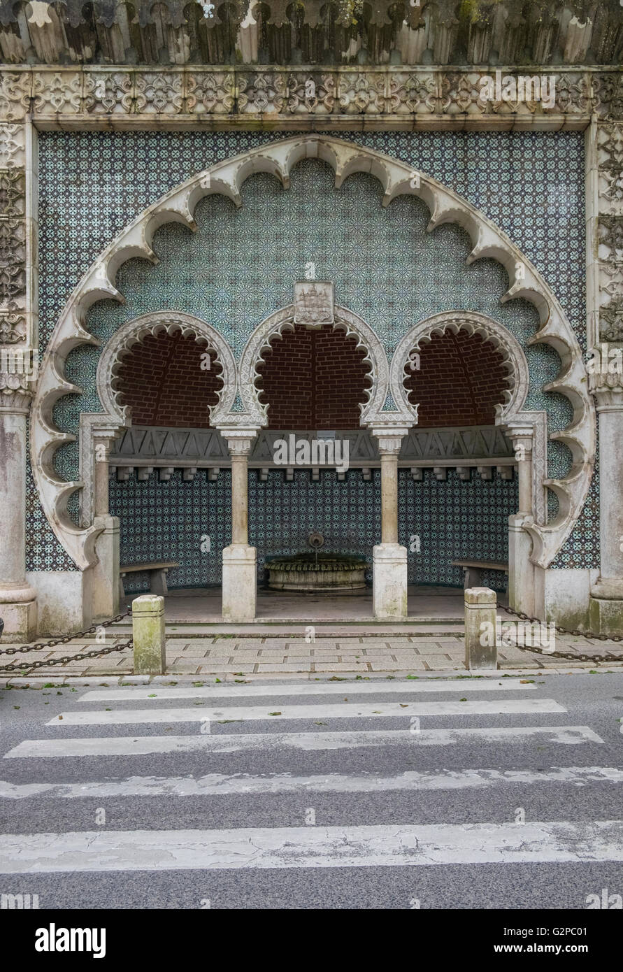 Fountain sintra portugal hi-res stock photography and images - Alamy