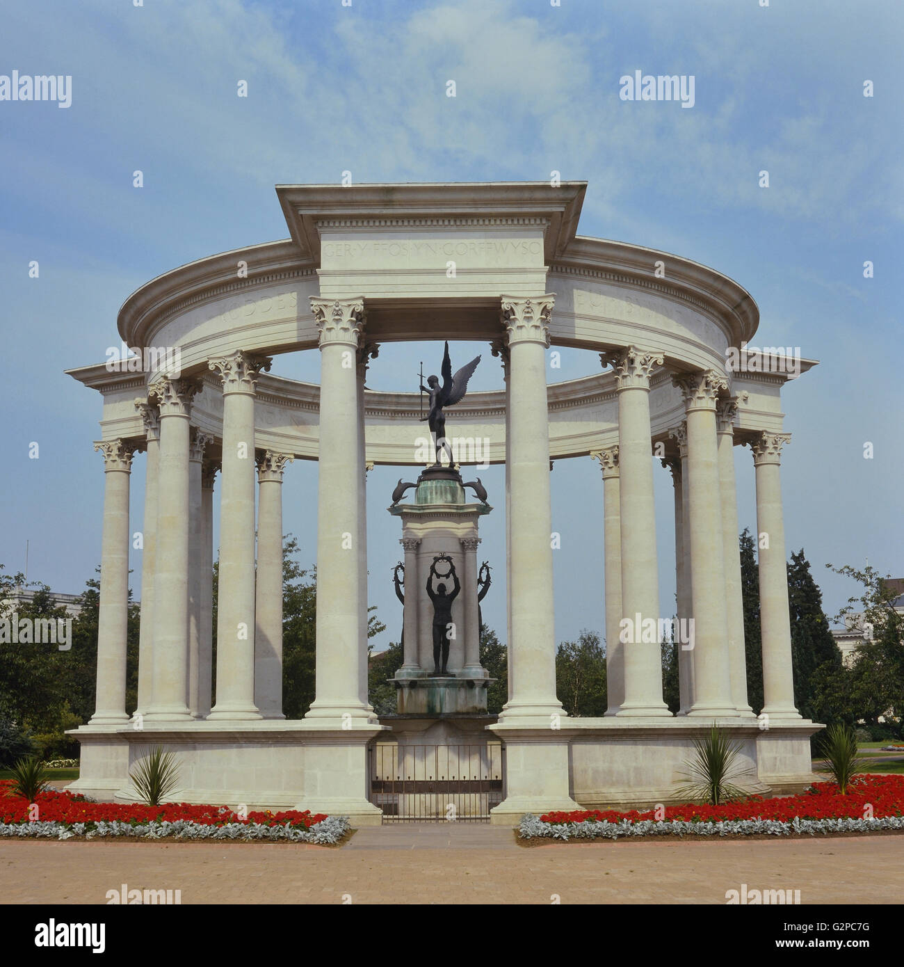 Welsh War Memorial Cardiff High Resolution Stock Photography and Images ...