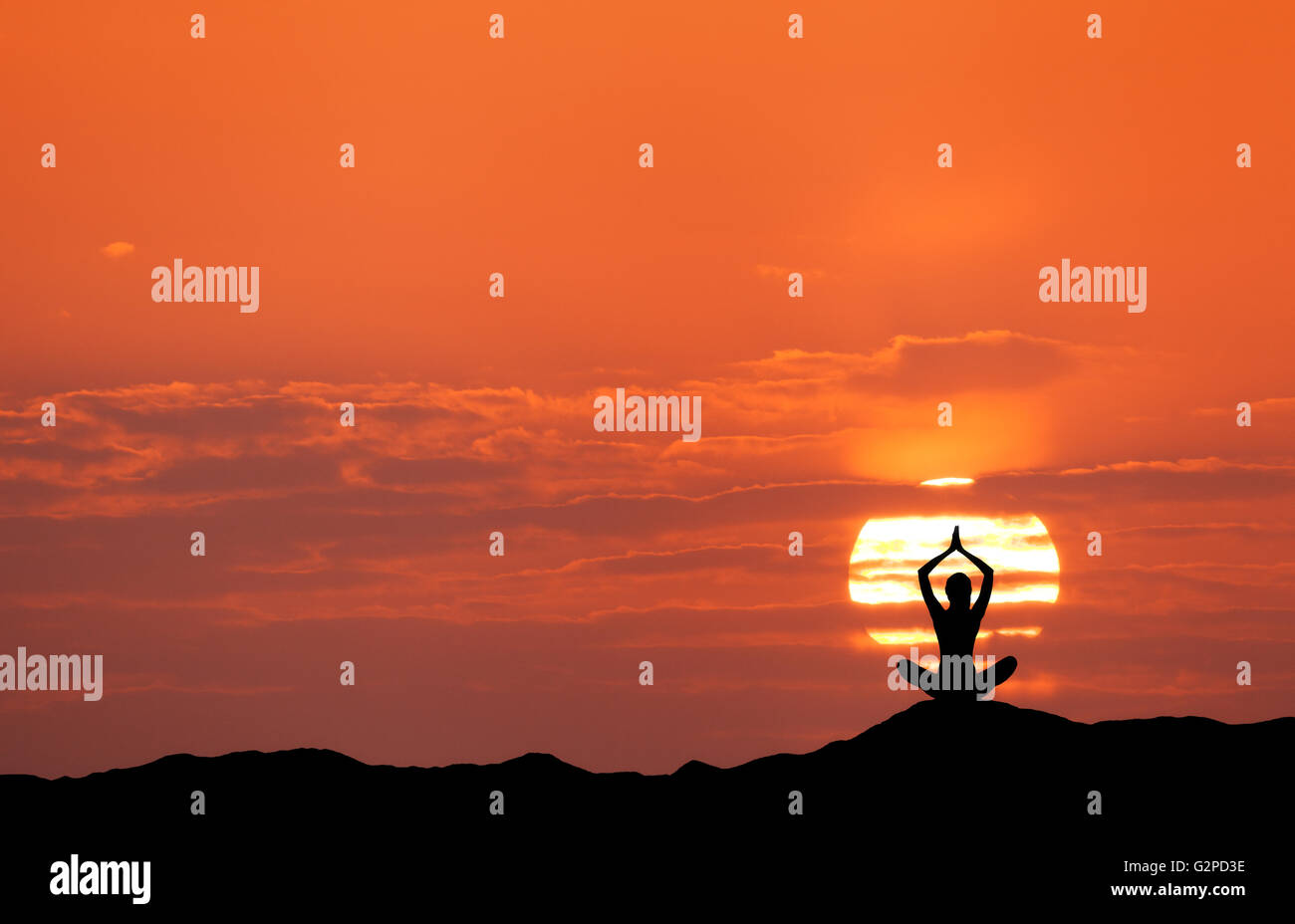 Sunlight sky background hi-res stock photography and images - Alamy