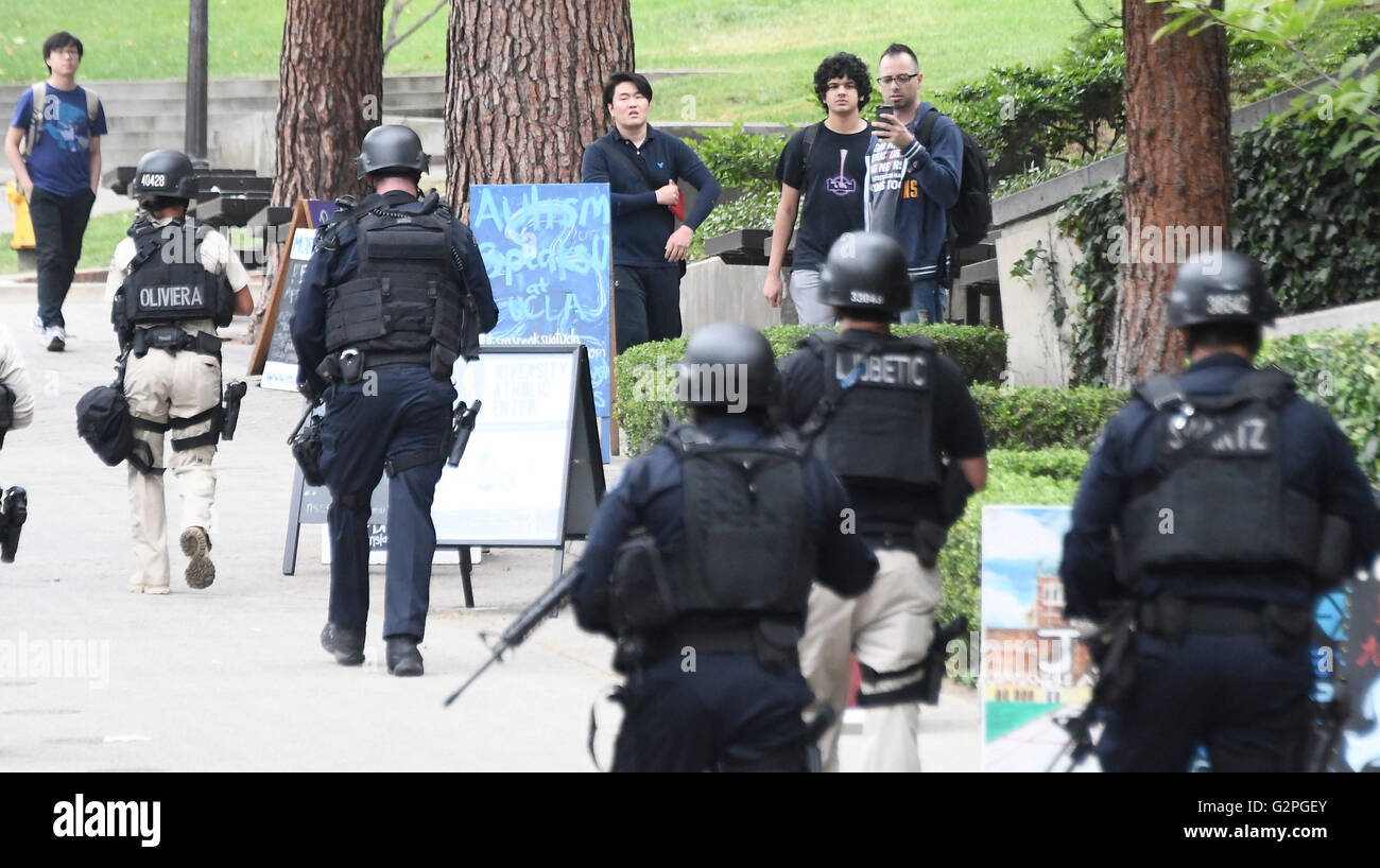 Westwood CA. 1st June, 2016. LAPD SWAT at UCLA after a murder-suicide ...