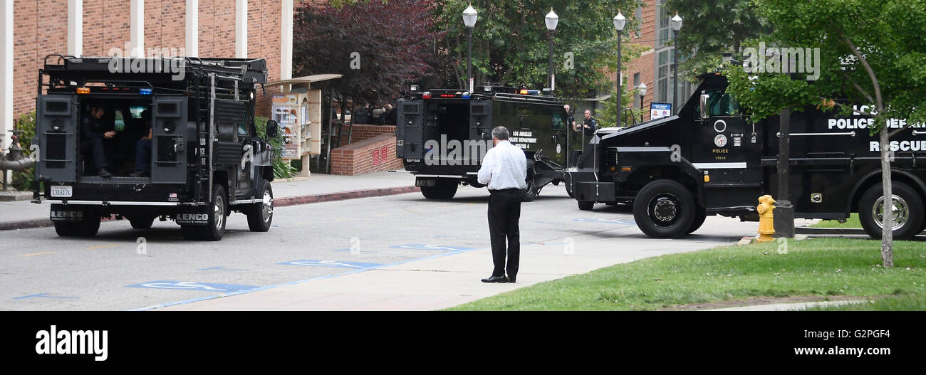 Westwood CA. 1st June, 2016. LAPD SWAT at UCLA after a murder-suicide ...