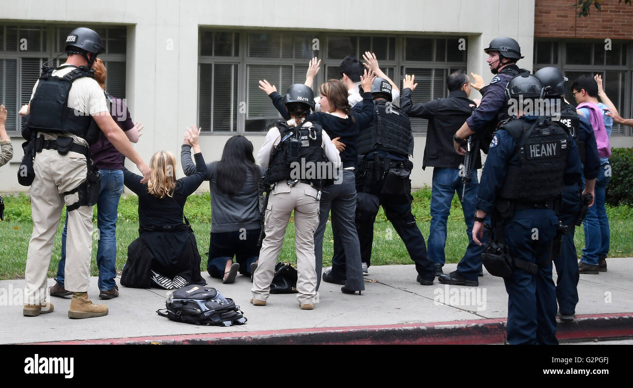 Westwood CA. 1st June, 2016. LAPD SWAT search any student with a ...