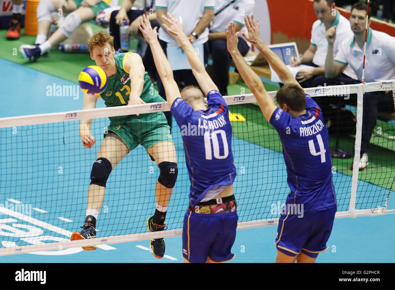 Tokyo Metropolitan Gymnasium, Tokyo, Japan. 1st June, 2016. Walker ...