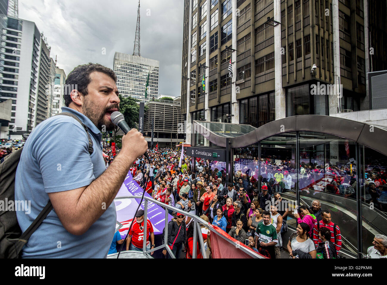 Sao Paulo, Brazil. 01st June, 2016. Thousands of people linked to MTST ...