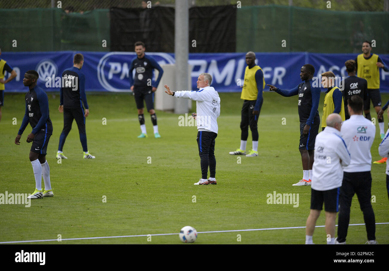 EURO 2016 preparations - impressions of the French training camp on 01 ...