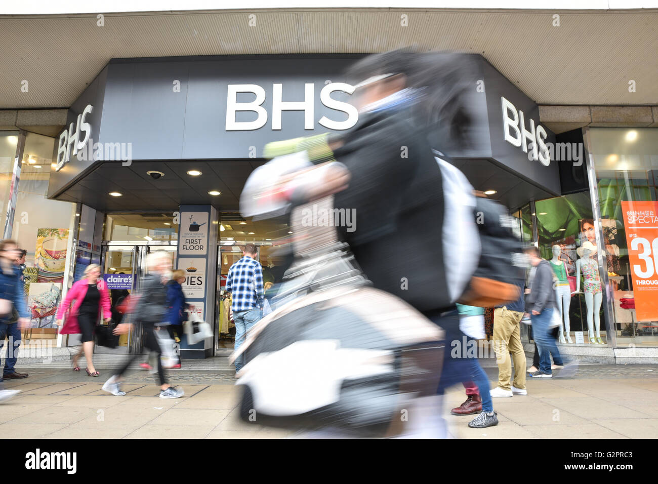 Bhs store in oxford street hi-res stock photography and images - Alamy