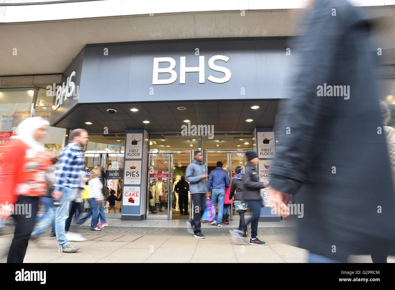 Oxford Street, London, UK. 2nd June 2016. BHS flagship store on Oxford ...