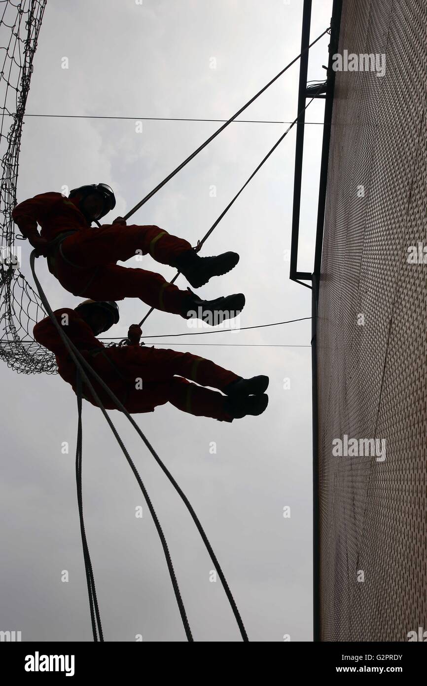 Emergency slide hi-res stock photography and images - Alamy