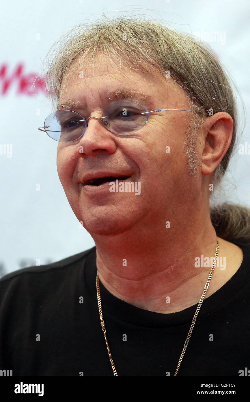 Drummer Ian Paice High Resolution Stock Photography and Images - Alamy