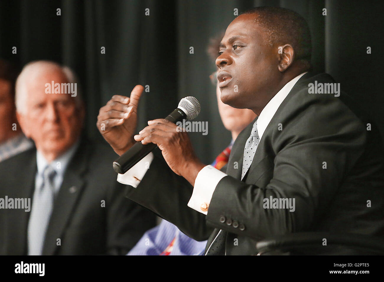 Dr bennet omalu hi-res stock photography and images - Alamy