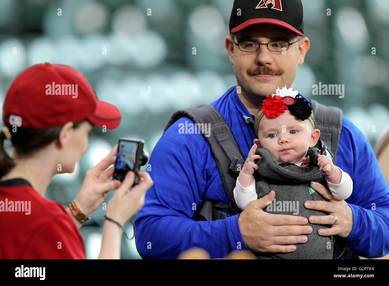 Arizona baseball fans hi-res stock photography and images - Alamy