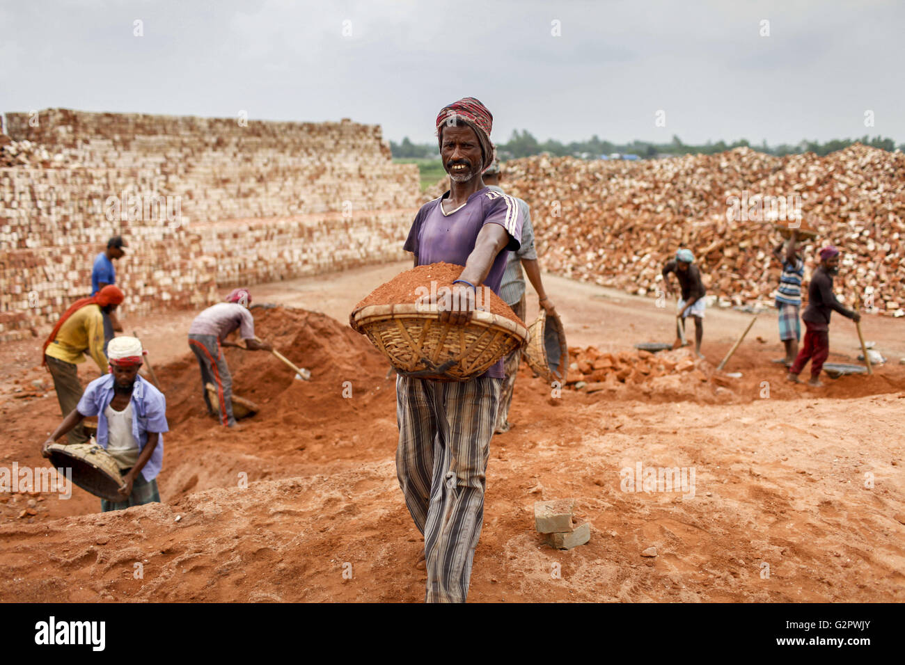 Brick production hi-res stock photography and images - Alamy