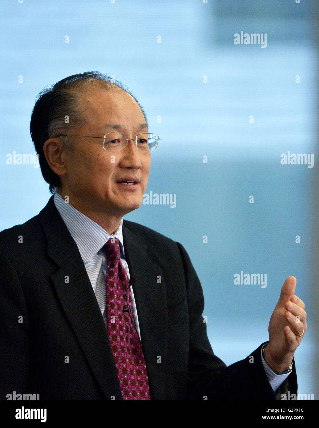 Yin yong hi-res stock photography and images - Alamy