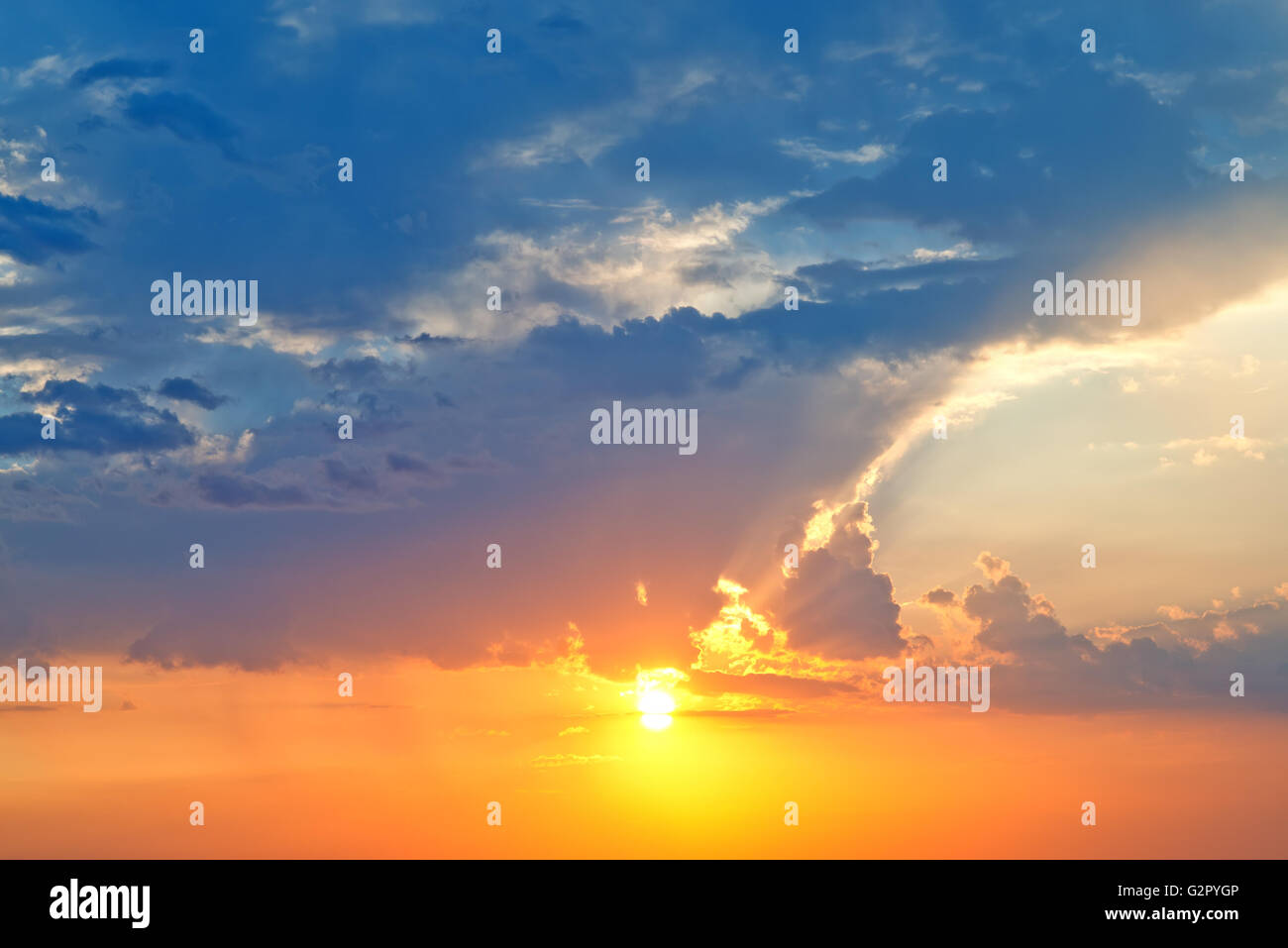 sunset under sea, beautiful sunset under Black sea Stock Photo - Alamy