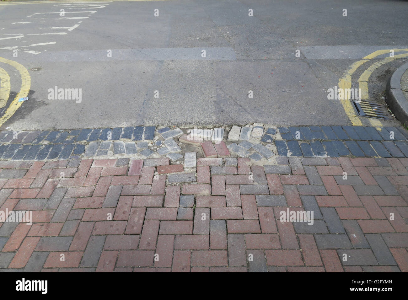 Bricks road hi-res stock photography and images - Alamy