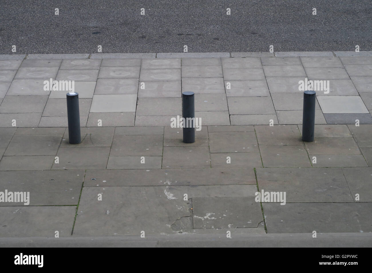 Bollard pavement hi-res stock photography and images - Alamy