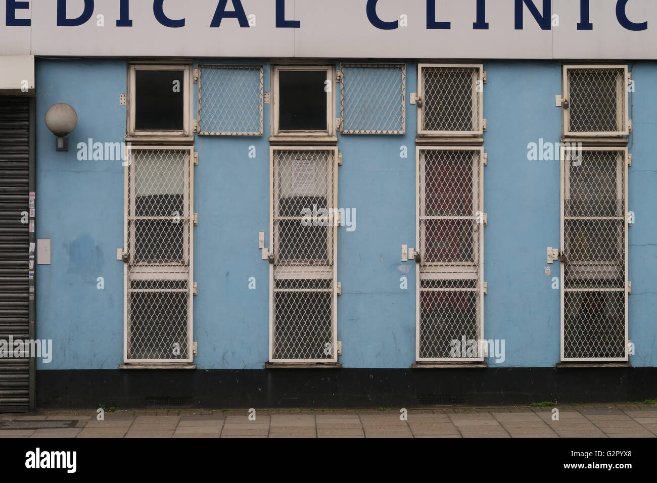 Slit windows hi-res stock photography and images - Alamy