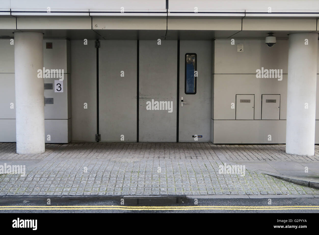 entrance to commercial premises / building, with pillars, folding door ...