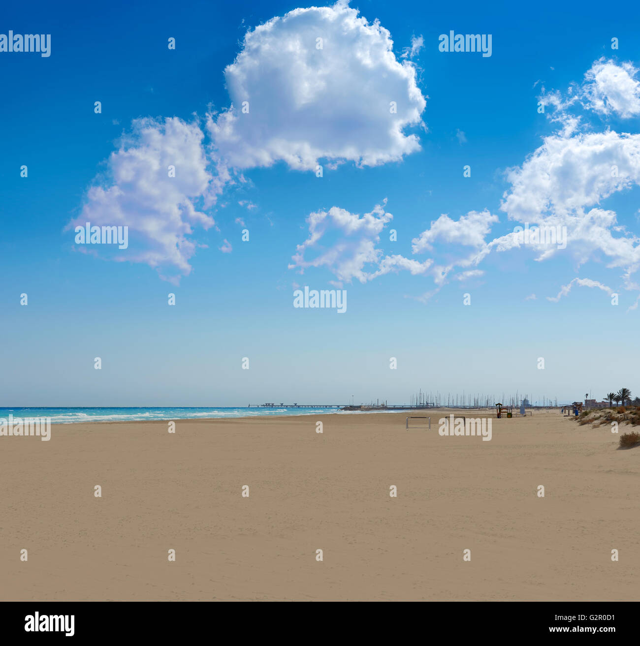 Beach in canet hi-res stock photography and images - Alamy