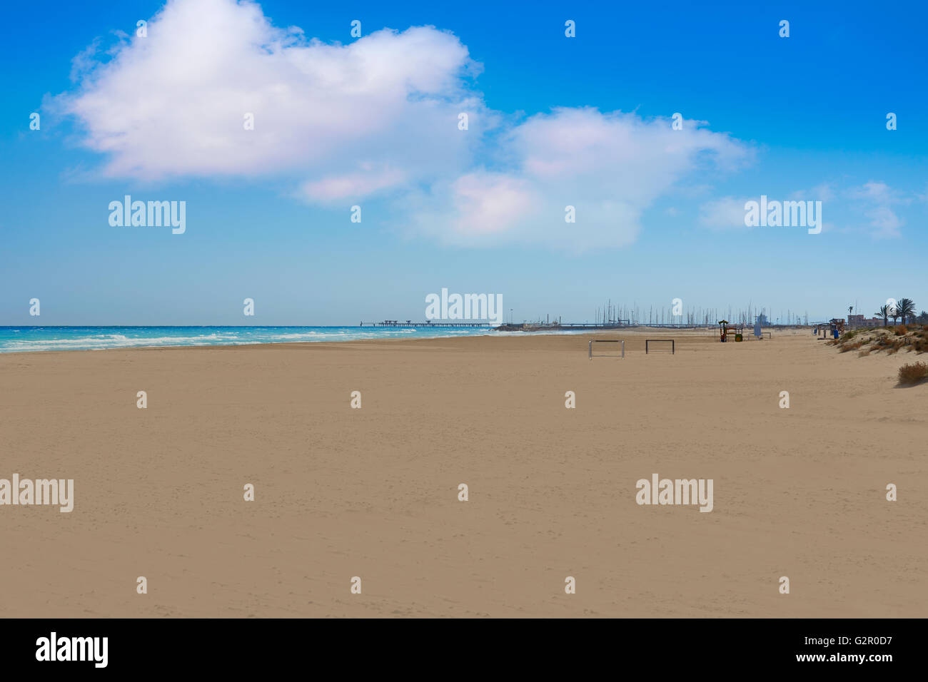 Beach in canet hi-res stock photography and images - Alamy