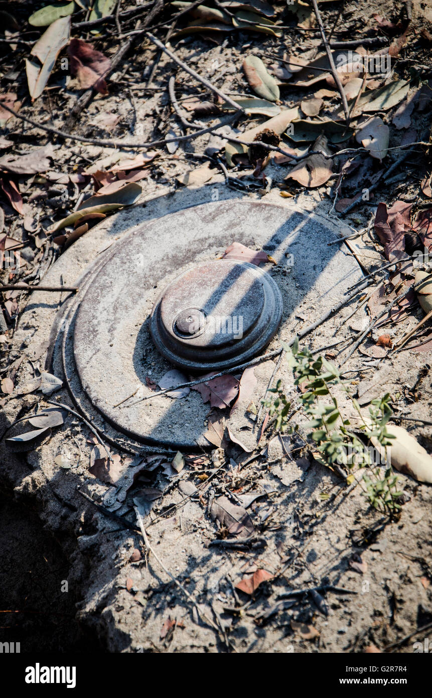 Mine landmine hi-res stock photography and images - Alamy