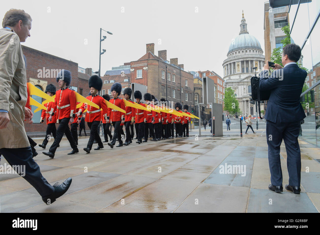 Vueling Airlines launches its Wings competition outside St. Paul's ...