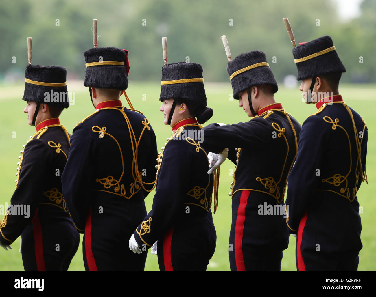 Members of the King's Troop Royal Horse Artillery make final ...