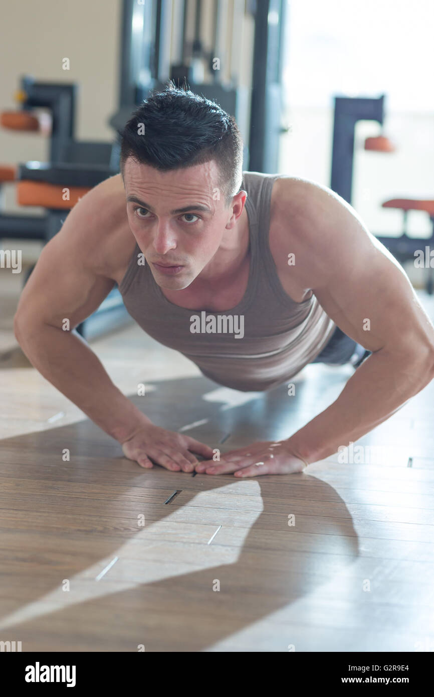 Human lower arm muscles hi-res stock photography and images - Alamy