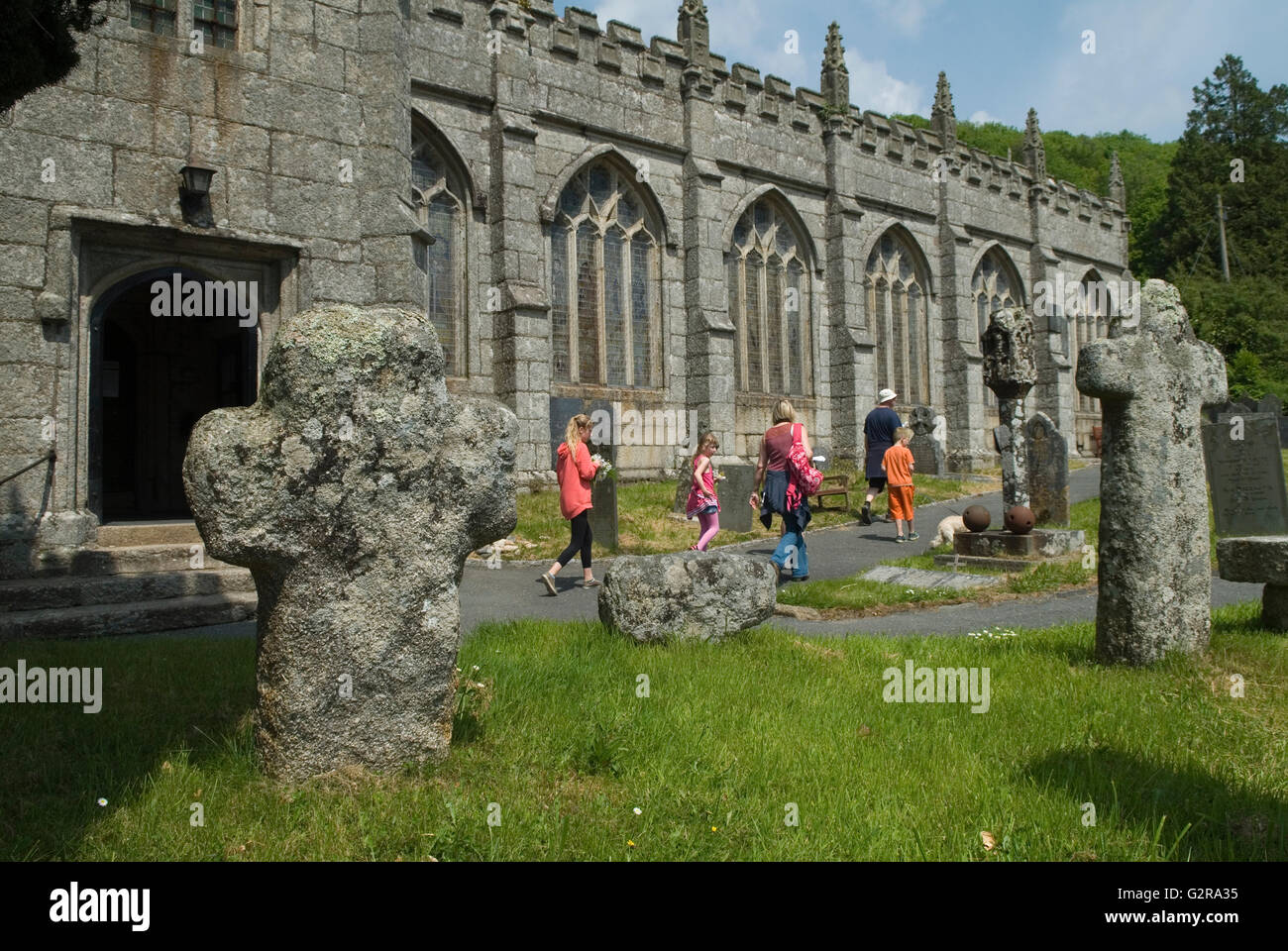 St Neot Cornwall Celtic Cross in graveyard. 2016 2010s HOMER SYKES ...
