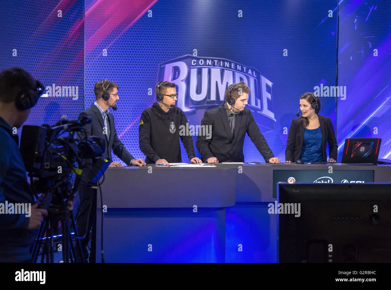 Inside commentator booth hi-res stock photography and images - Alamy