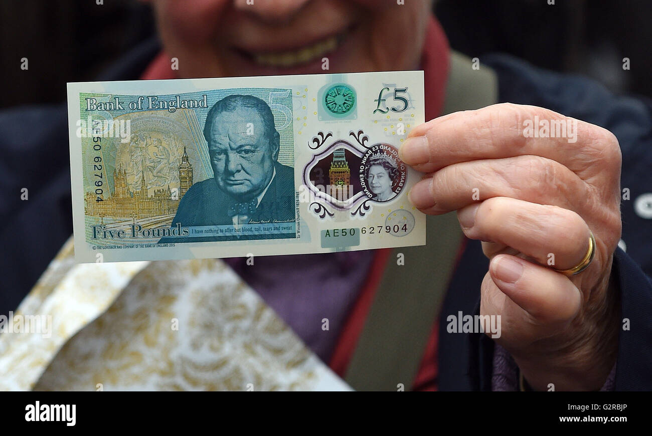 The new polymer £5 note featuring Sir Winston Churchill, is unveiled at ...