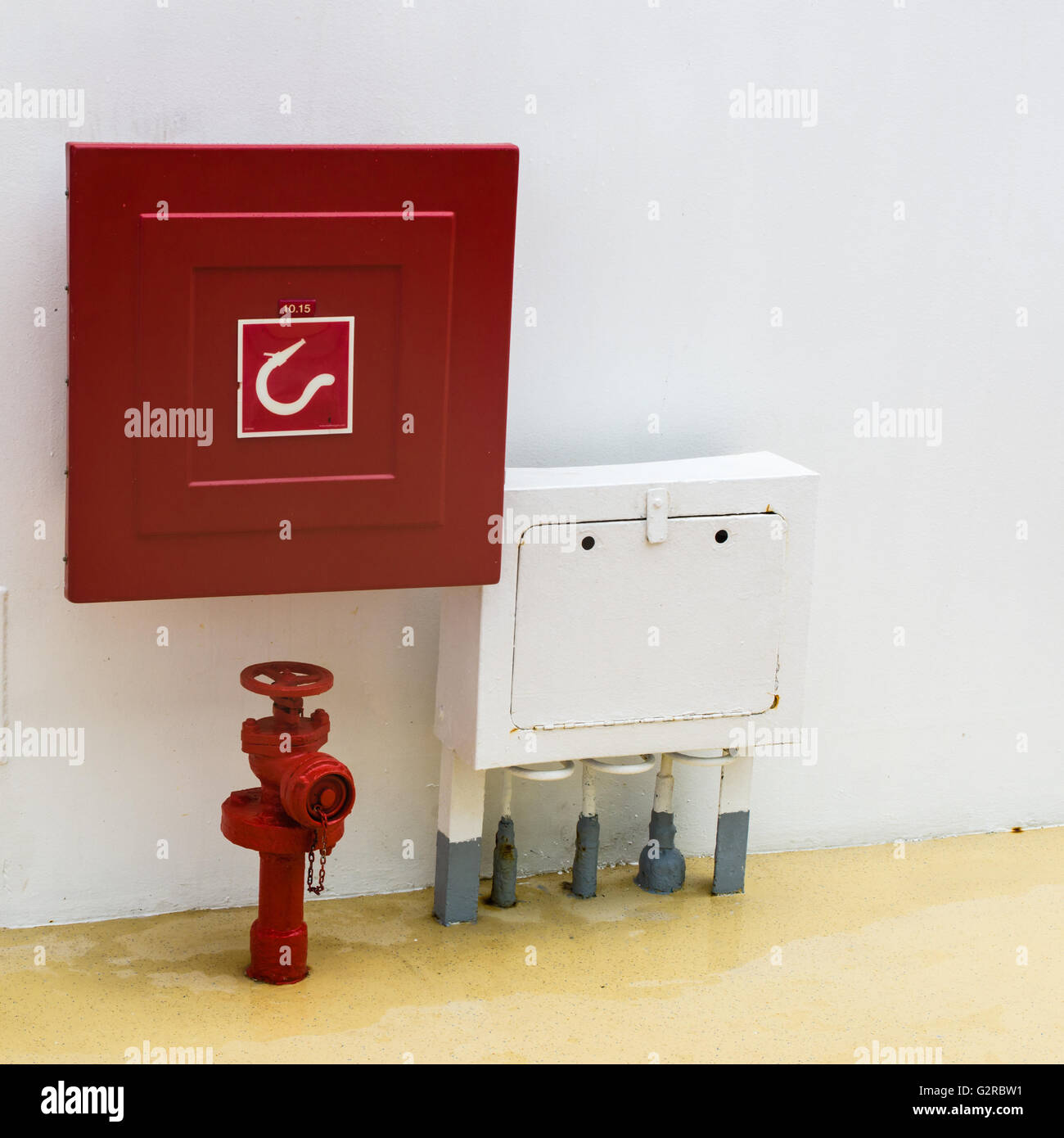 Fire hydrant hose hi-res stock photography and images - Alamy