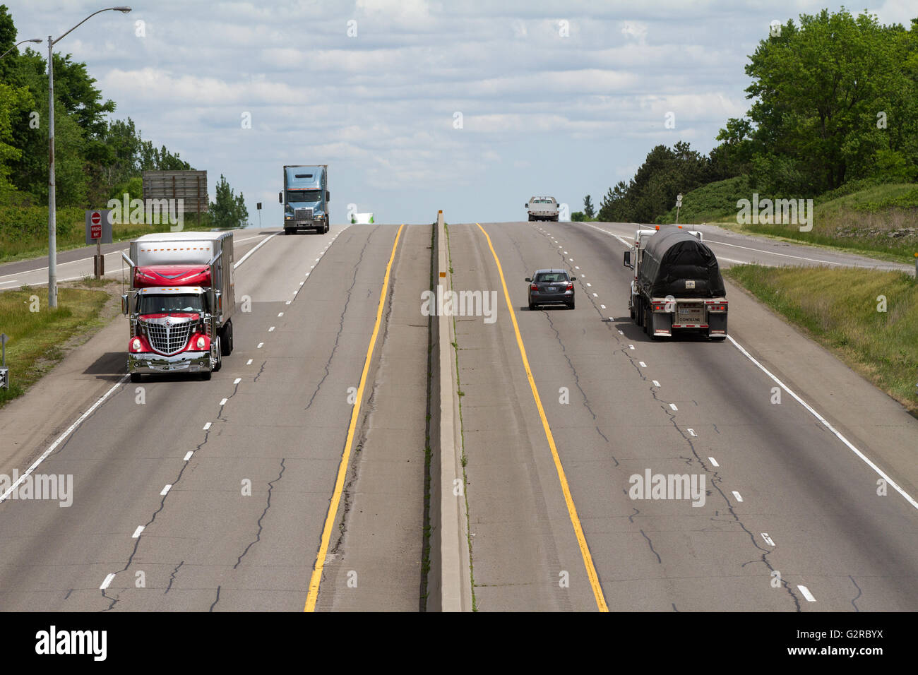 Highway 401 hi-res stock photography and images - Alamy