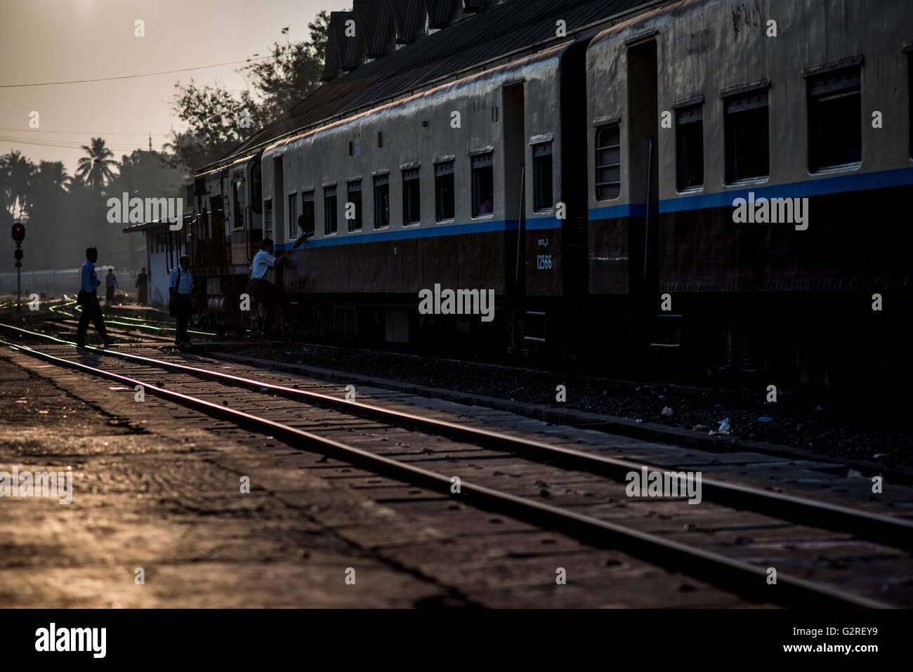 Passengers boarding train hi-res stock photography and images - Alamy