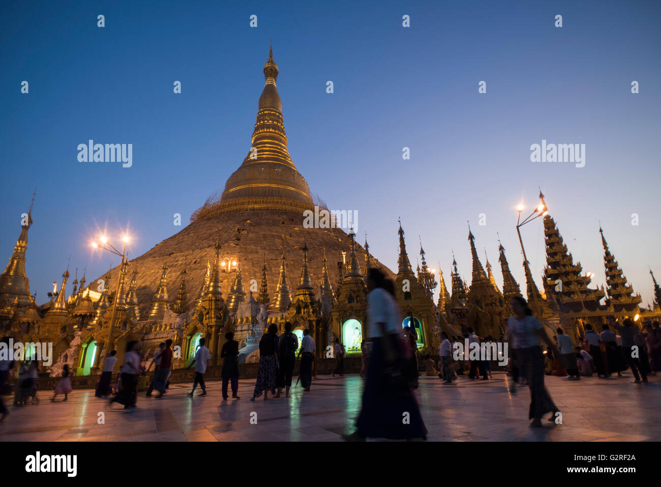 Shawedagon Pagoda, Yangon, Myanmar Stock Photo - Alamy