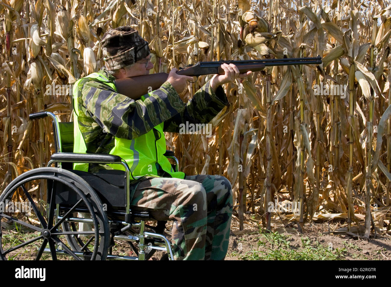 Shotgun weapon hi-res stock photography and images - Alamy