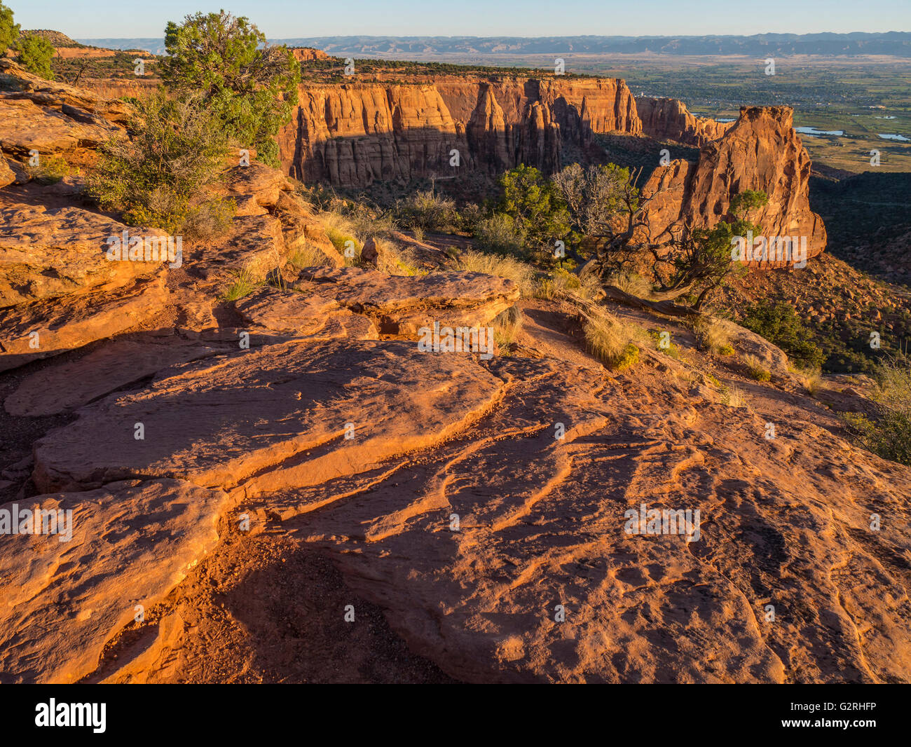 Early morning light on the cliffs, Colorado National Monument, Grand ...