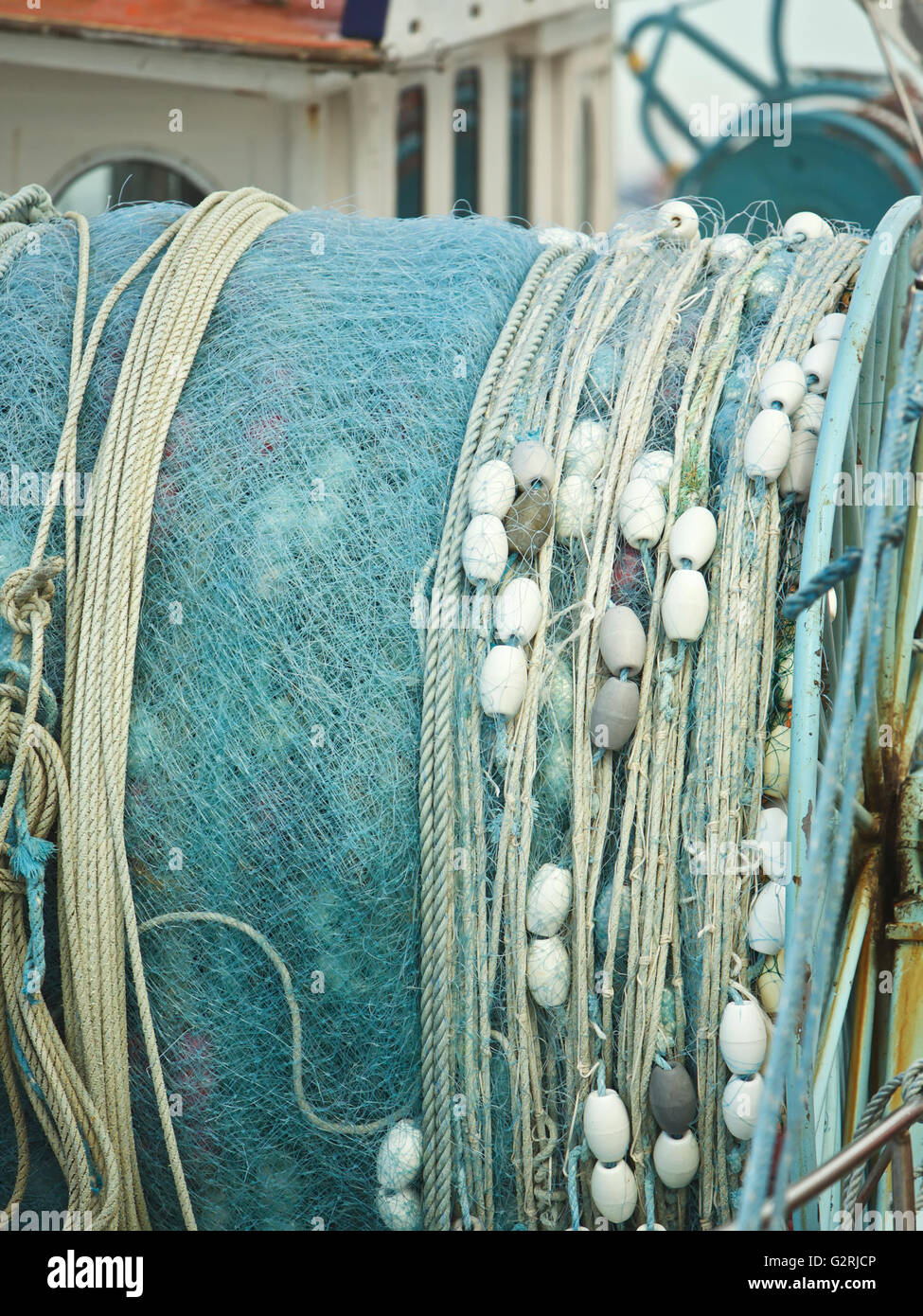 Commercial cast net fishing hi-res stock photography and images - Alamy