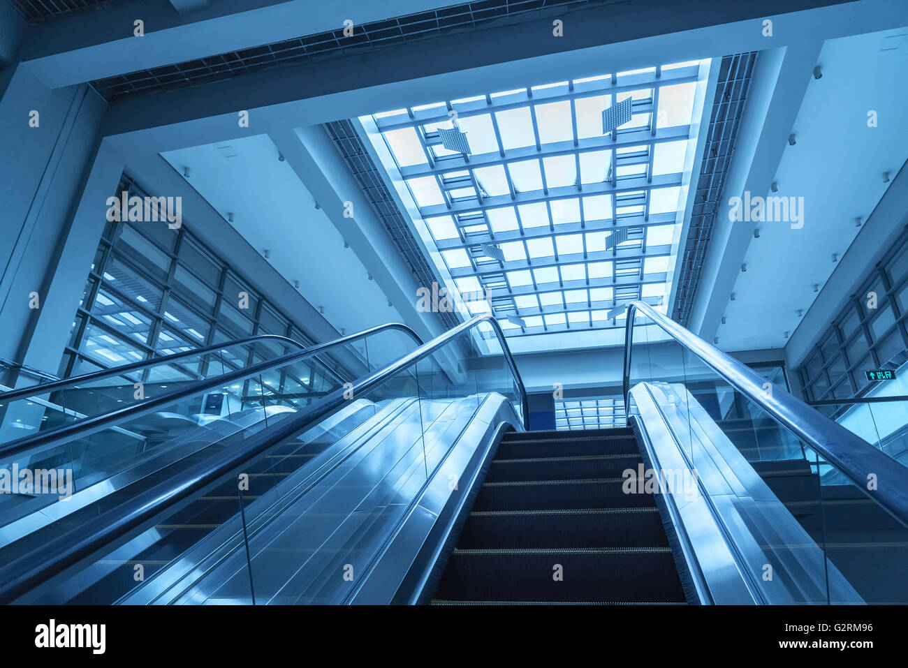 modern stair case Stock Photo - Alamy