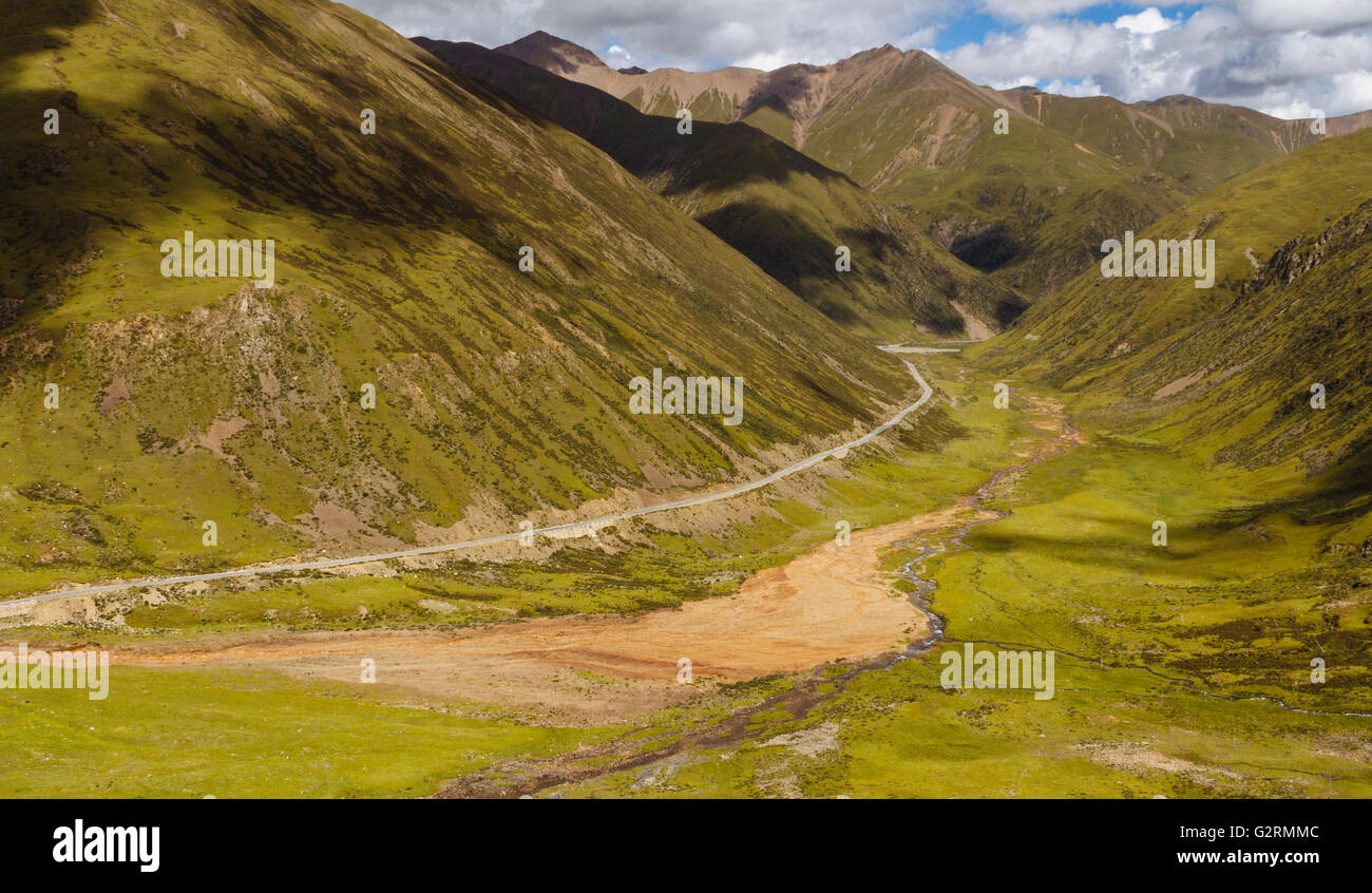 National highway 318 hi-res stock photography and images - Alamy