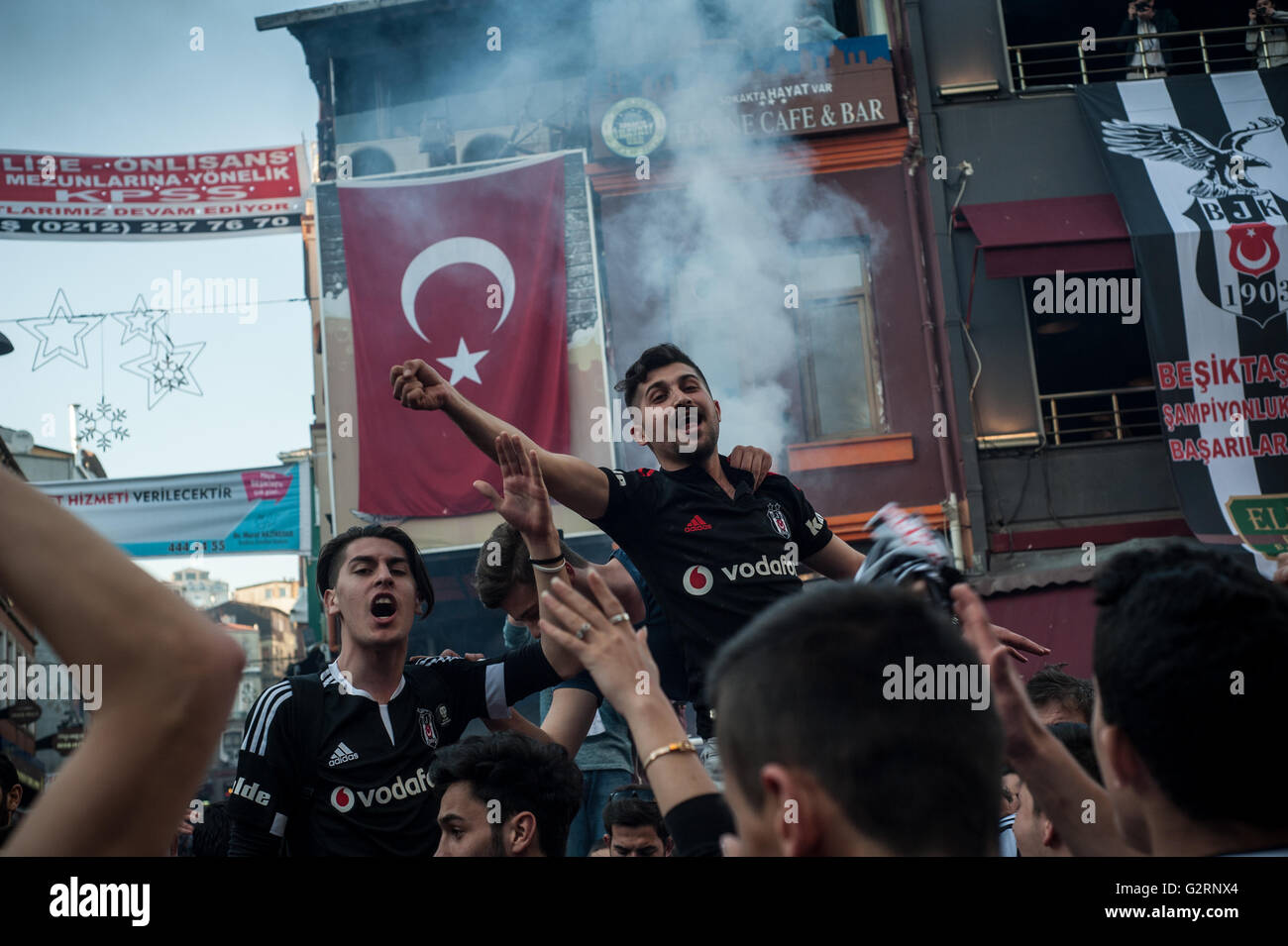 Turkish Beşiktaş football fans celebrating in Istanbul Turkey Stock ...