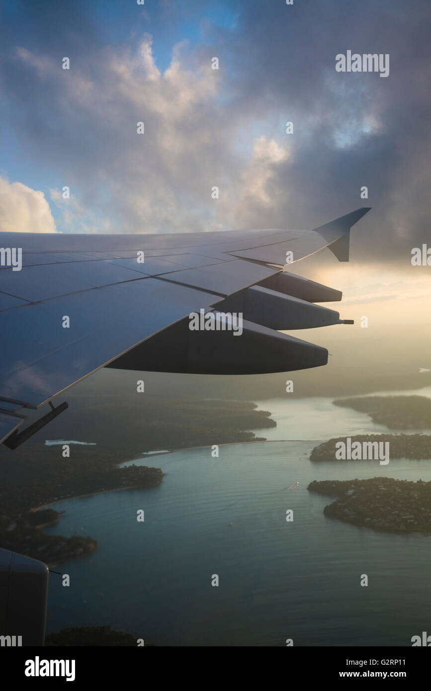 Airplane in flight Stock Photo - Alamy