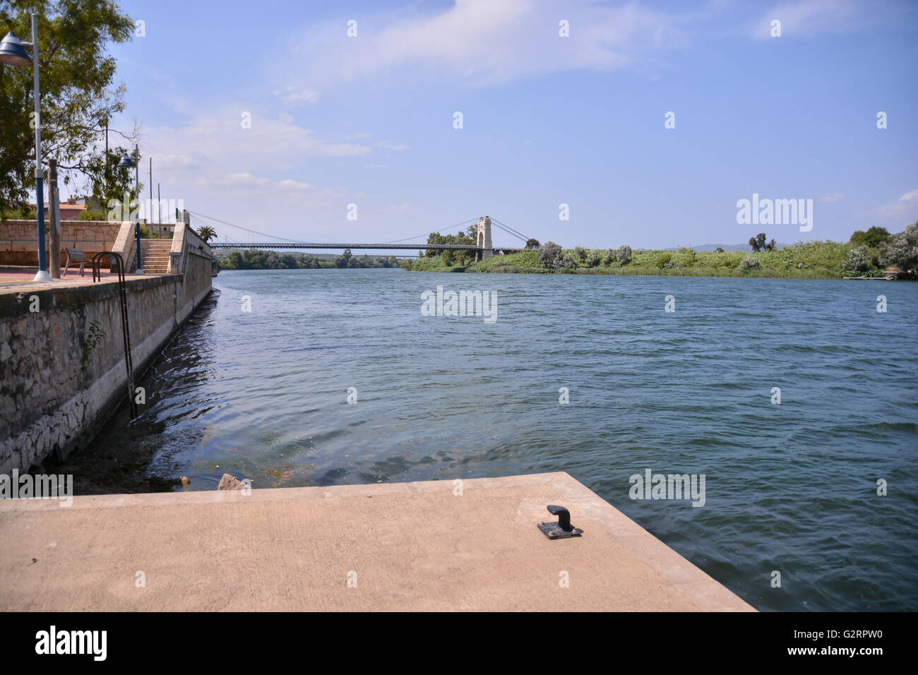 Photo Picture of the Ebro River in Spain Stock Photo - Alamy